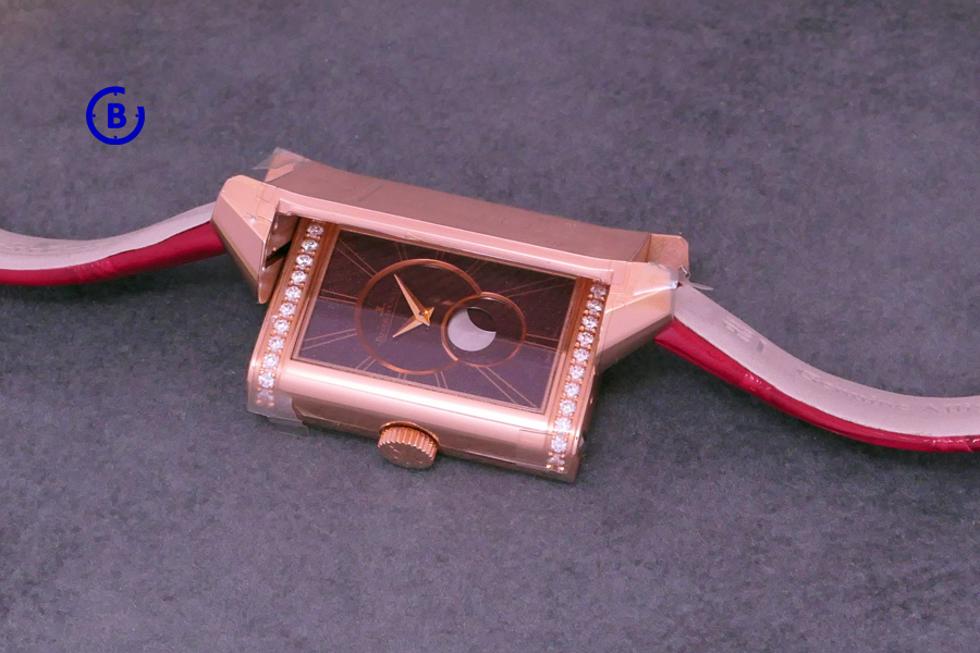 A lesser known part of the Reverso history: Jaeger-LeCoultre Reverso ...